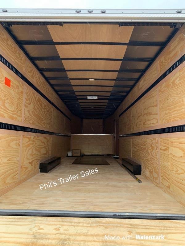 New Continental Cargo 32' GOOSENECK Enclosed Cargo Trailer | Robinson Texas