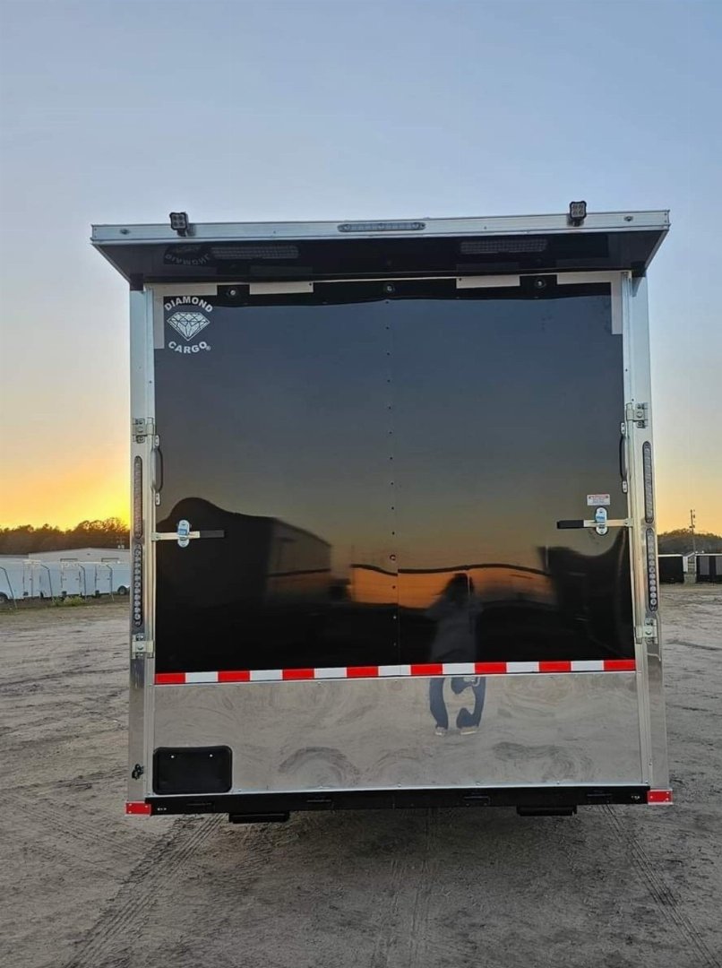 New 2024 Diamond Cargo 8.5x24 Cargo / Enclosed Trailer | Pearson Georgia