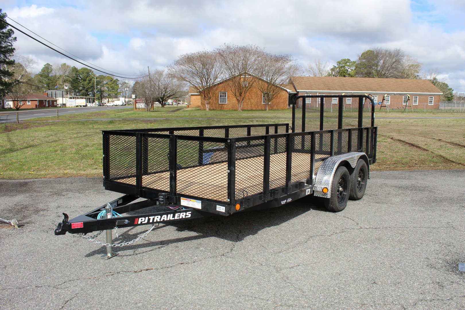 New 2024 PJ TRAILERS 16ft UK 7K w/ 2ft Exp Sides & Gate Utility Trailer ...