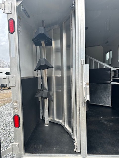 Used 2018 KIEFER MANUFACTURING 3 Horse Gooseneck Horse Trailer ...