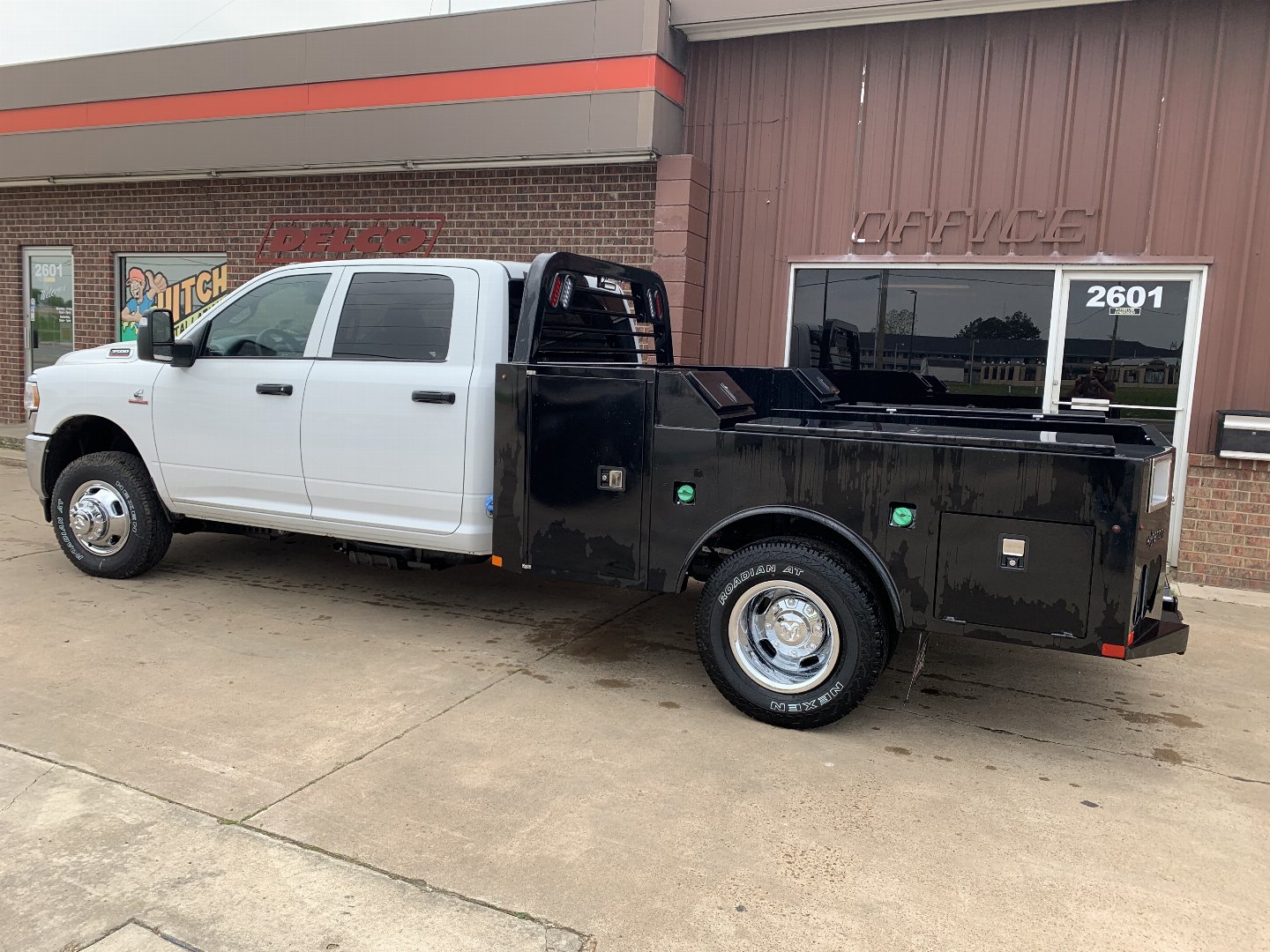 Norstar Truck Beds - 271 Trailers