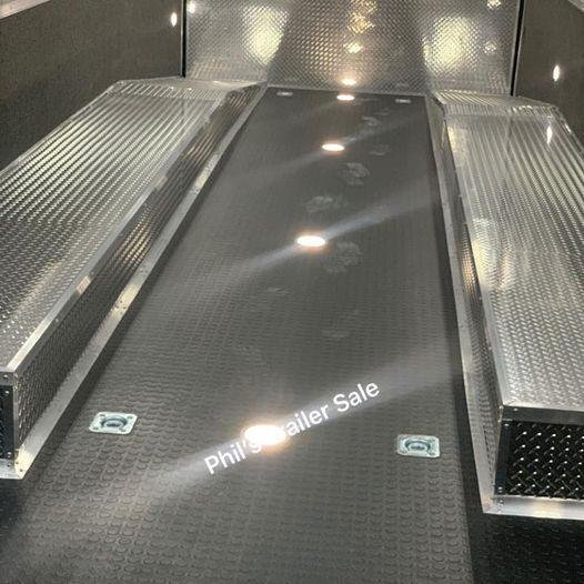 New LATE MODEL Continental Cargo 32' 1 ONLY ENCLOSED TRAILER RAMP OVERS ...