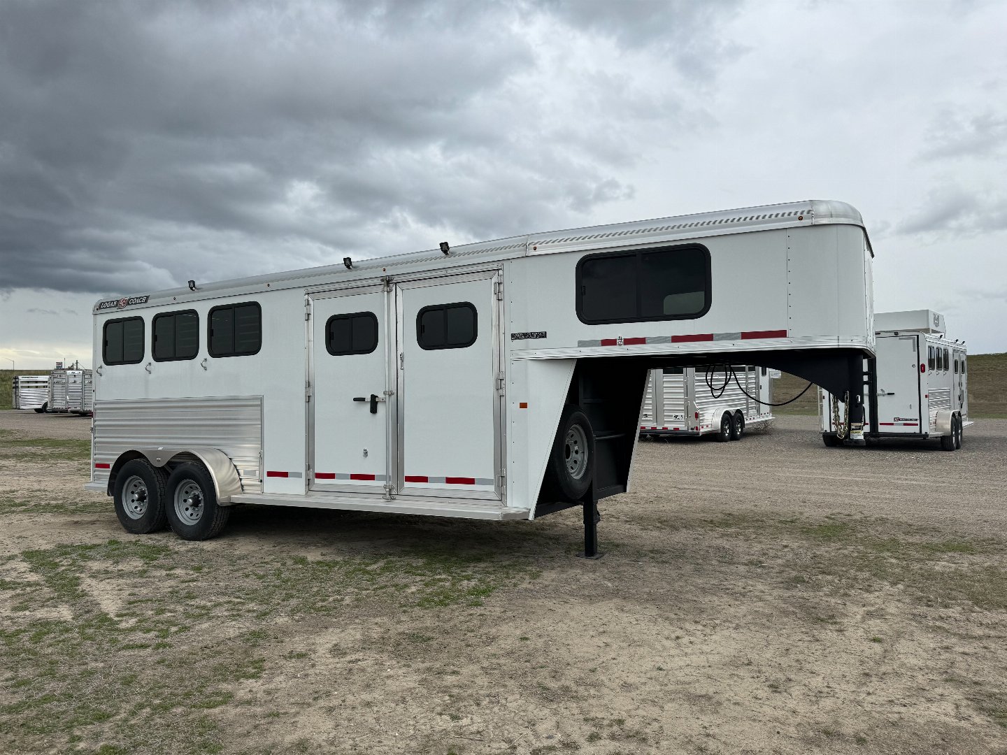 New 2024 LOGAN COACH Bullseye 3H GN Horse Trailer | Three Forks Montana