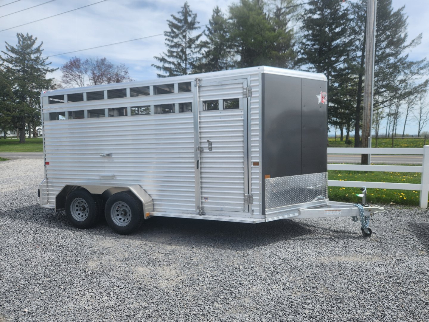 New 2024 Frontier Trailers LIVESTOCK 16-7 Stock / Stock Combo Trailer ...