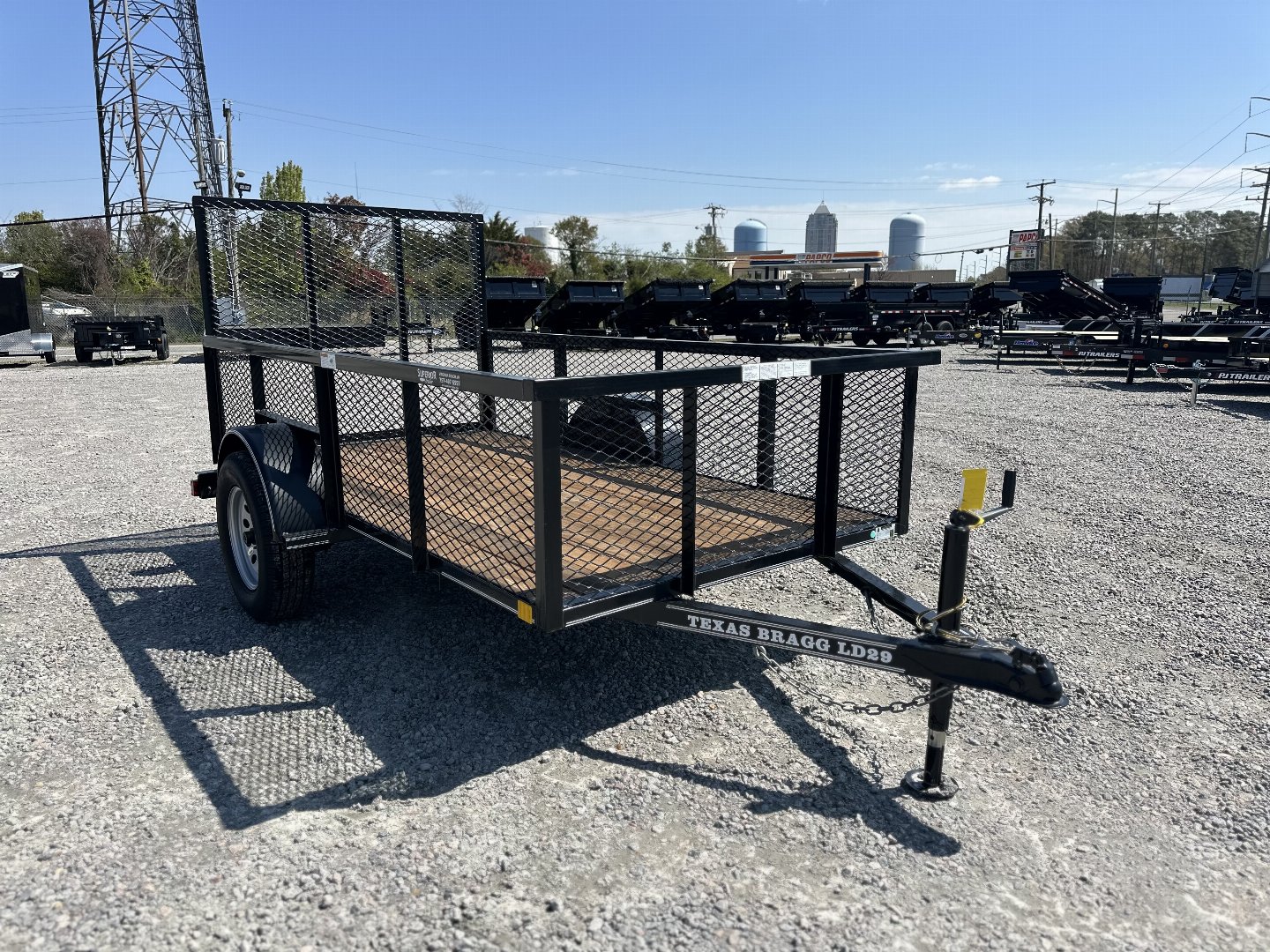 New 2024 TEXAS BRAGG TRAILERS 5x10LD w/ 2ft Expanded Sides & Gate ...
