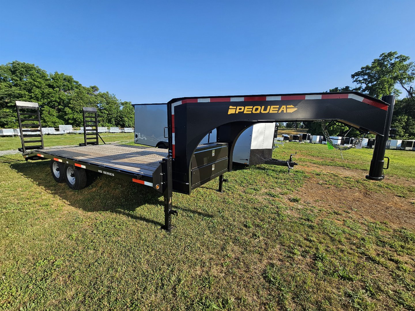 New 2024 PEQUEA GOOSENECK 20' DECKOVER Flatbed Trailer | East Prospect ...