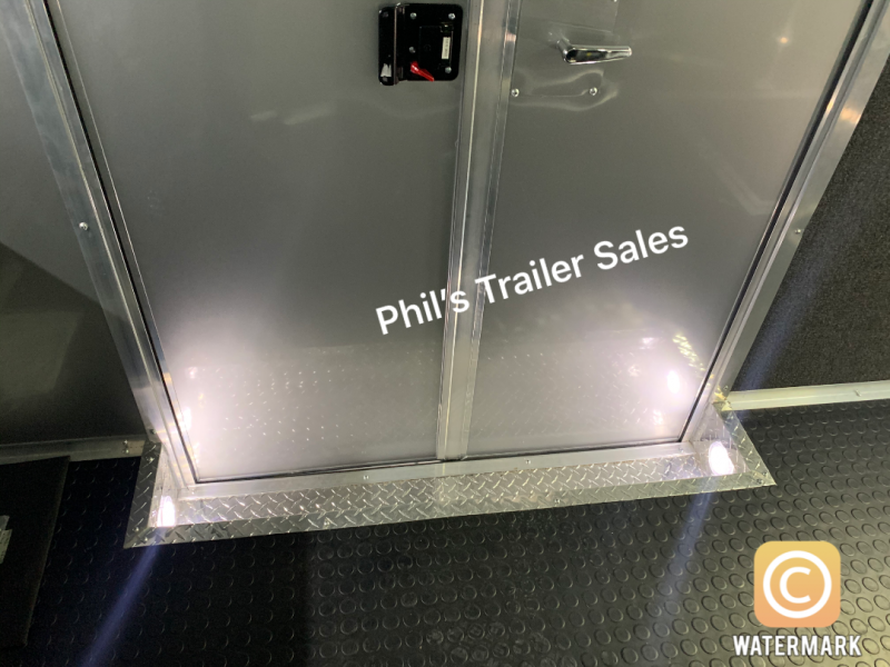 New 34 Continental Cargo AUTO MASTER Car / Racing Trailer / ENCLOSED ...