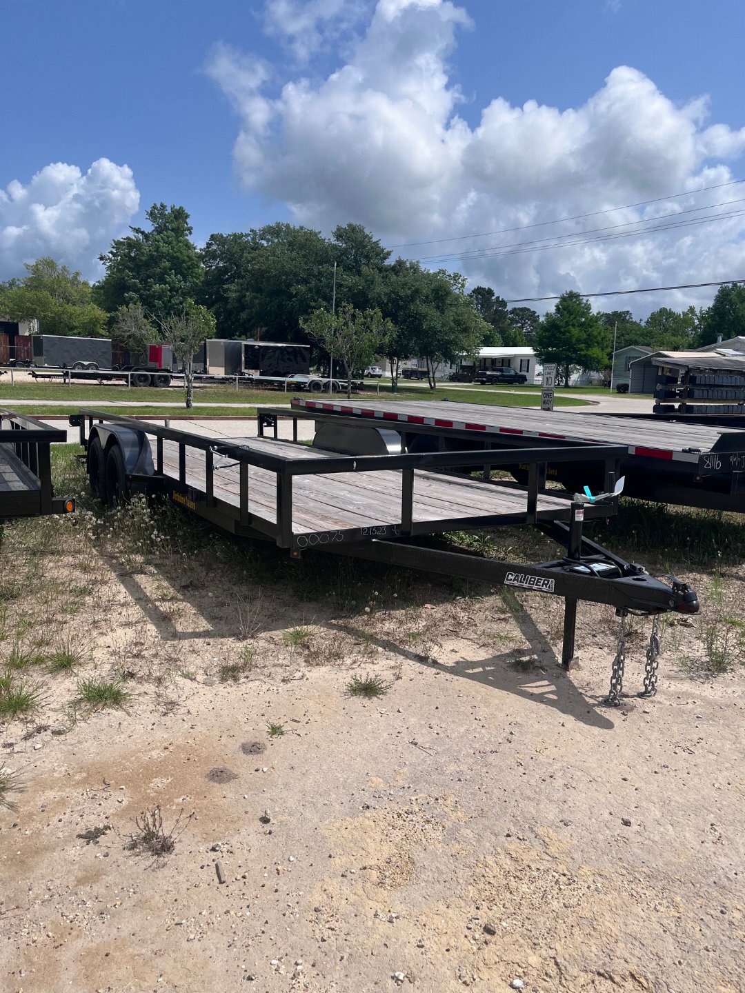 New 2024 Caliber Trailer Mfg 6.10x20 TA-WG720 Utility Trailer | Pearl ...