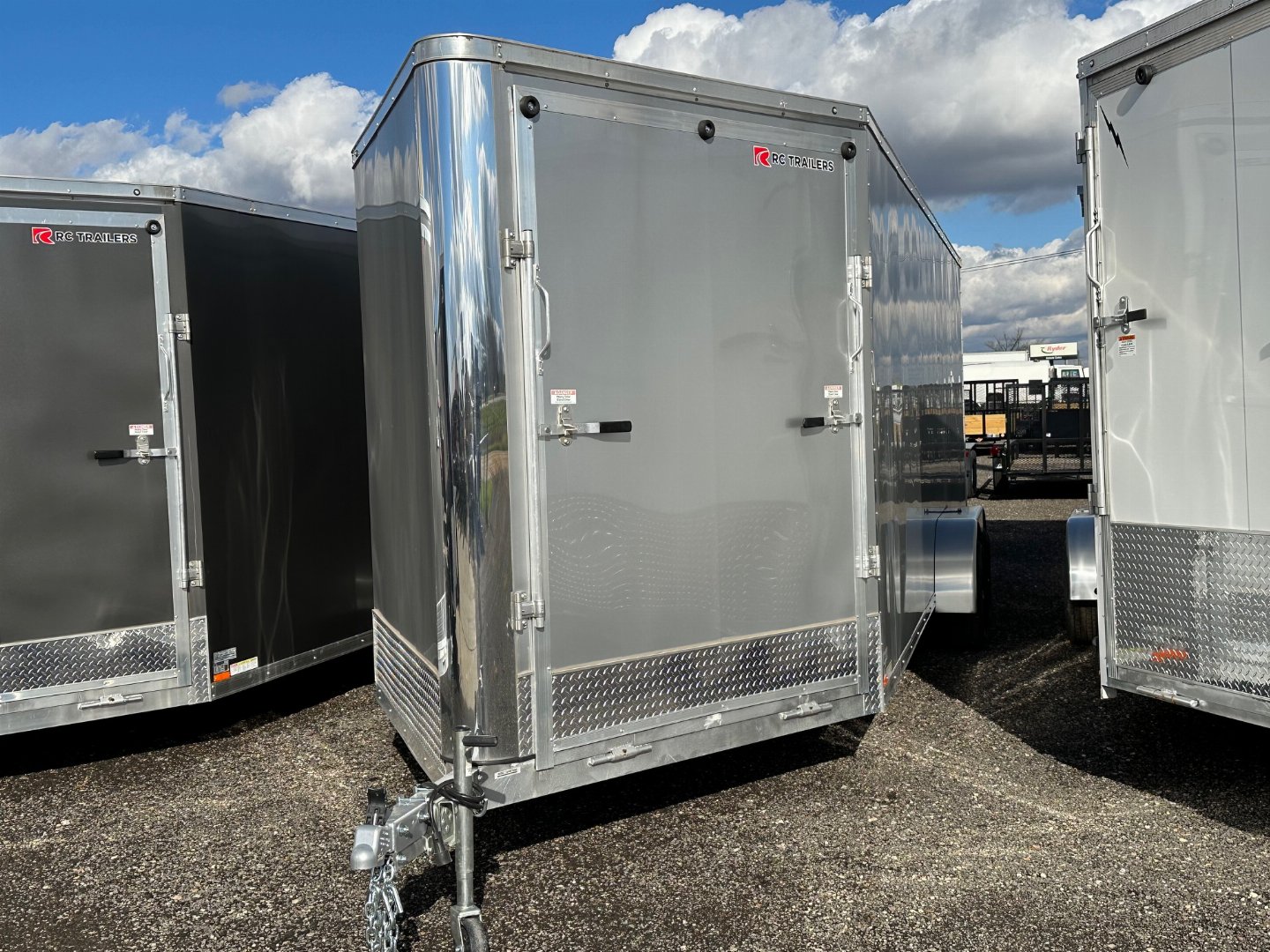 New 2023 RC TRAILERS ARTEL 7x27 w/7ft Interior Snowmobile Trailer "Aged ...