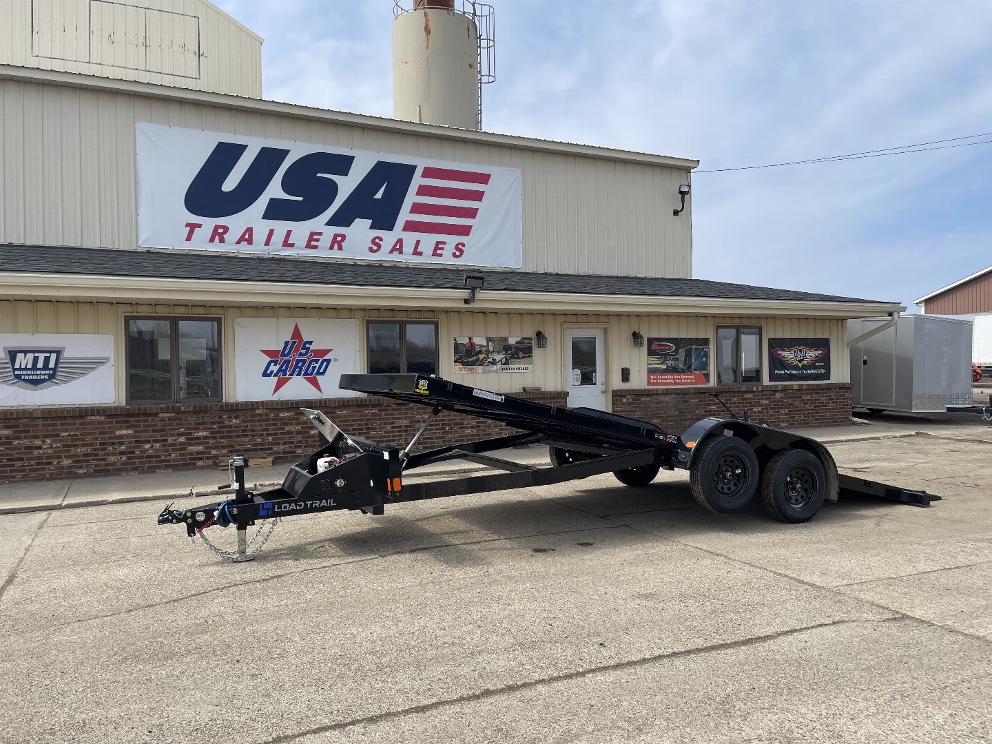 New 2024 LOAD TRAIL 83"x20' 7k Max Tilt Trailer | Wayland Michigan