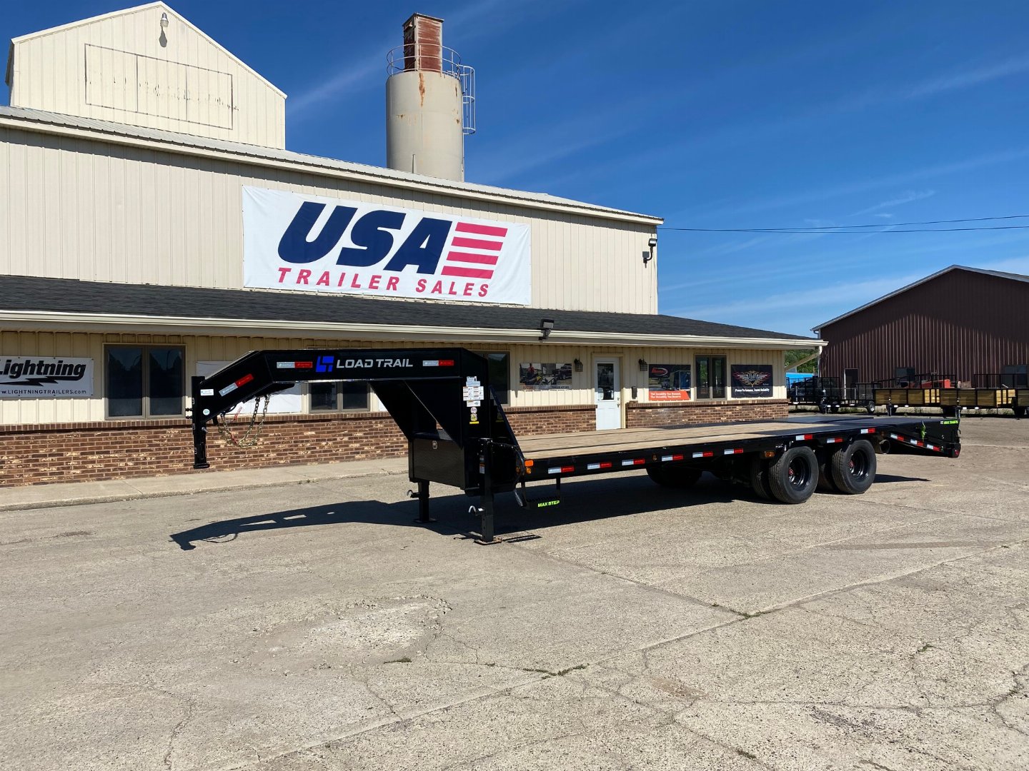 New 2025 LOAD TRAIL 102X25 24k w/Max Ramps Gooseneck Bodies | Wayland ...