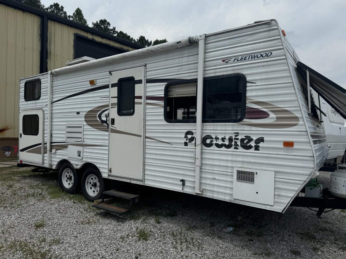 Used 2005 Fleetwood Prowler 220RBS Travel Trailer | London Kentucky