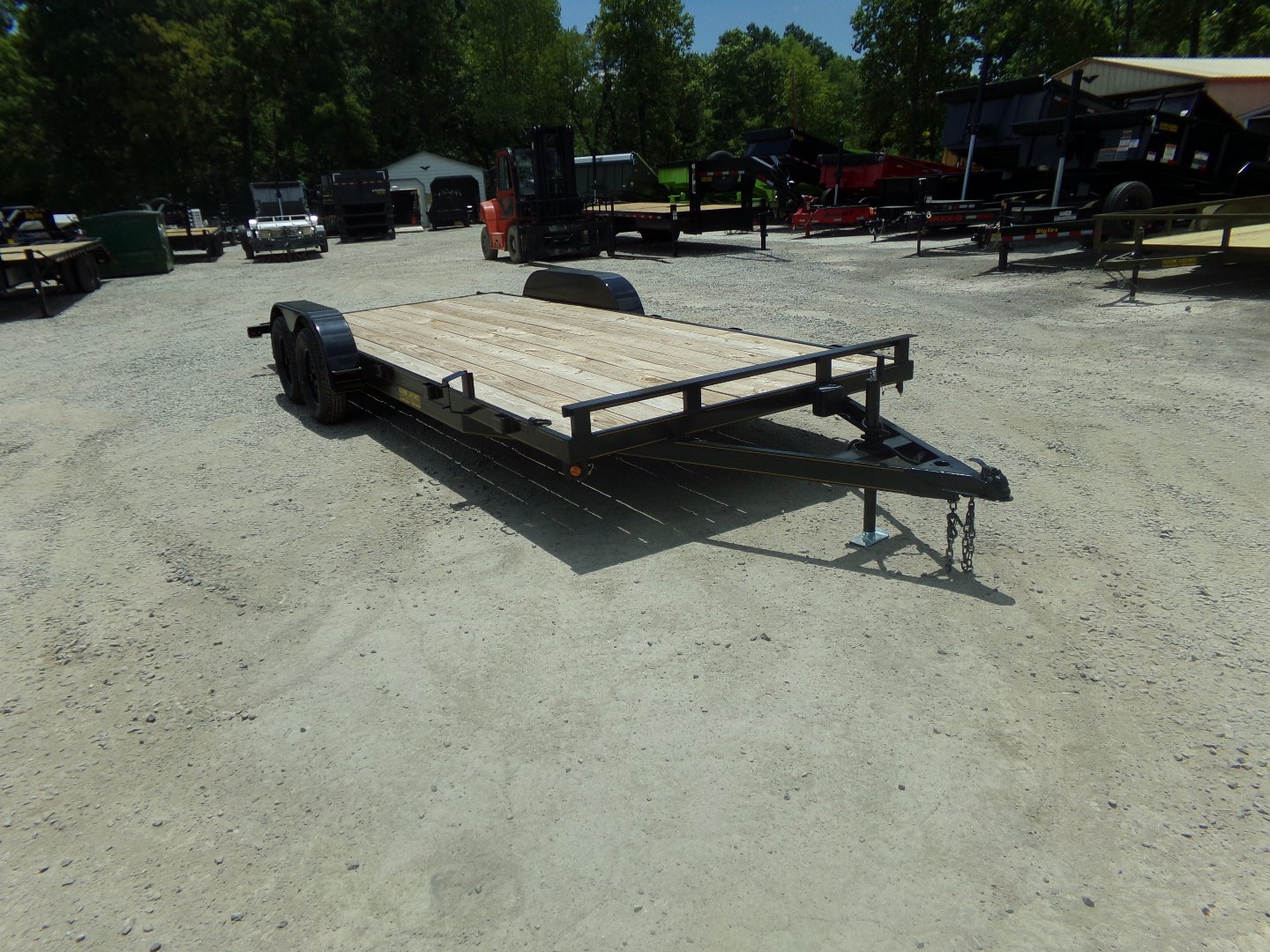 New 2024 P & T Trailers 82X20 WOOD DECK Car Hauler | Sevierville Tennessee