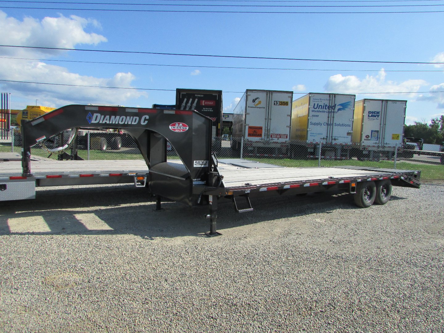 Gooseneck Trailers | DR Trailer - Trailer Dealer in Eastern MIchigan