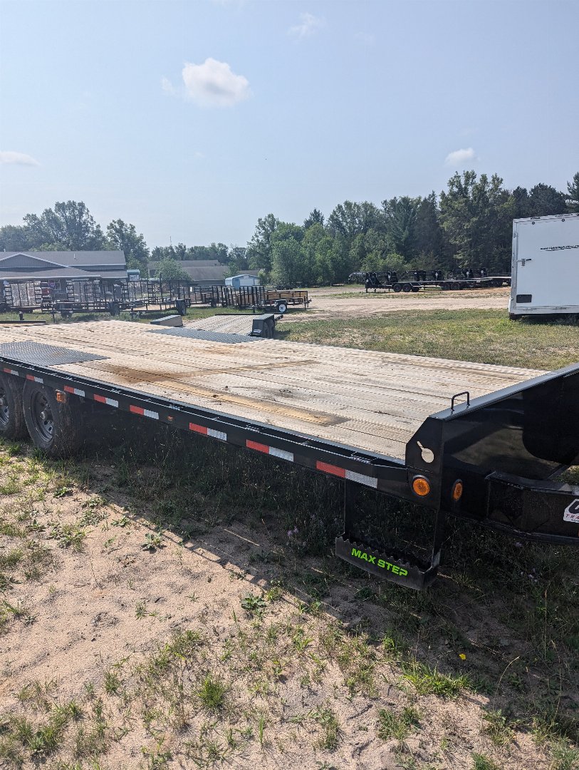 New 2024 Load Trail 22'x102" Equipment Deckover Trailer | Grayling Michigan