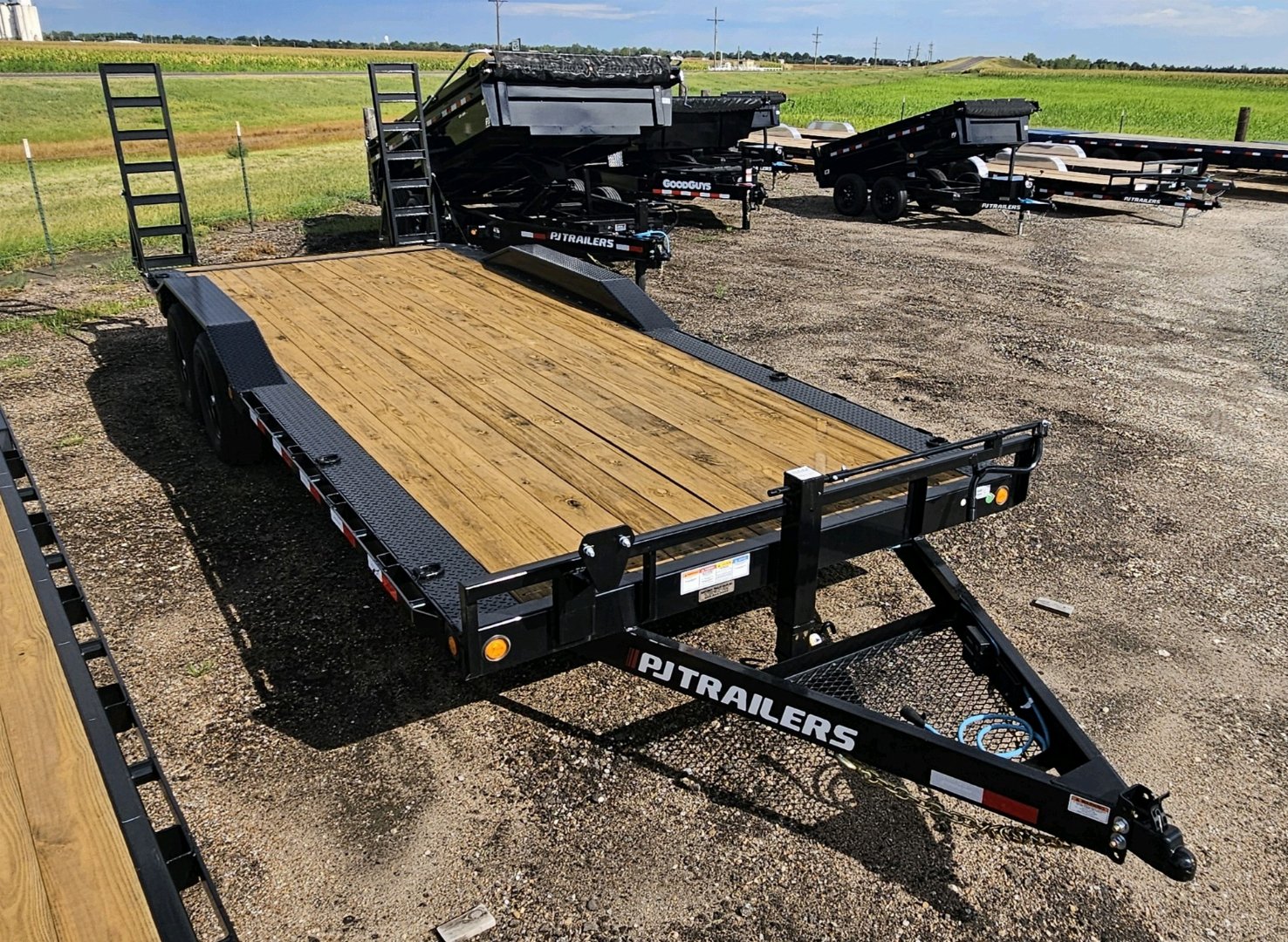 New 2024 PJ TRAILERS 102" x 22' Super-wide Equipment Trailer | St John ...