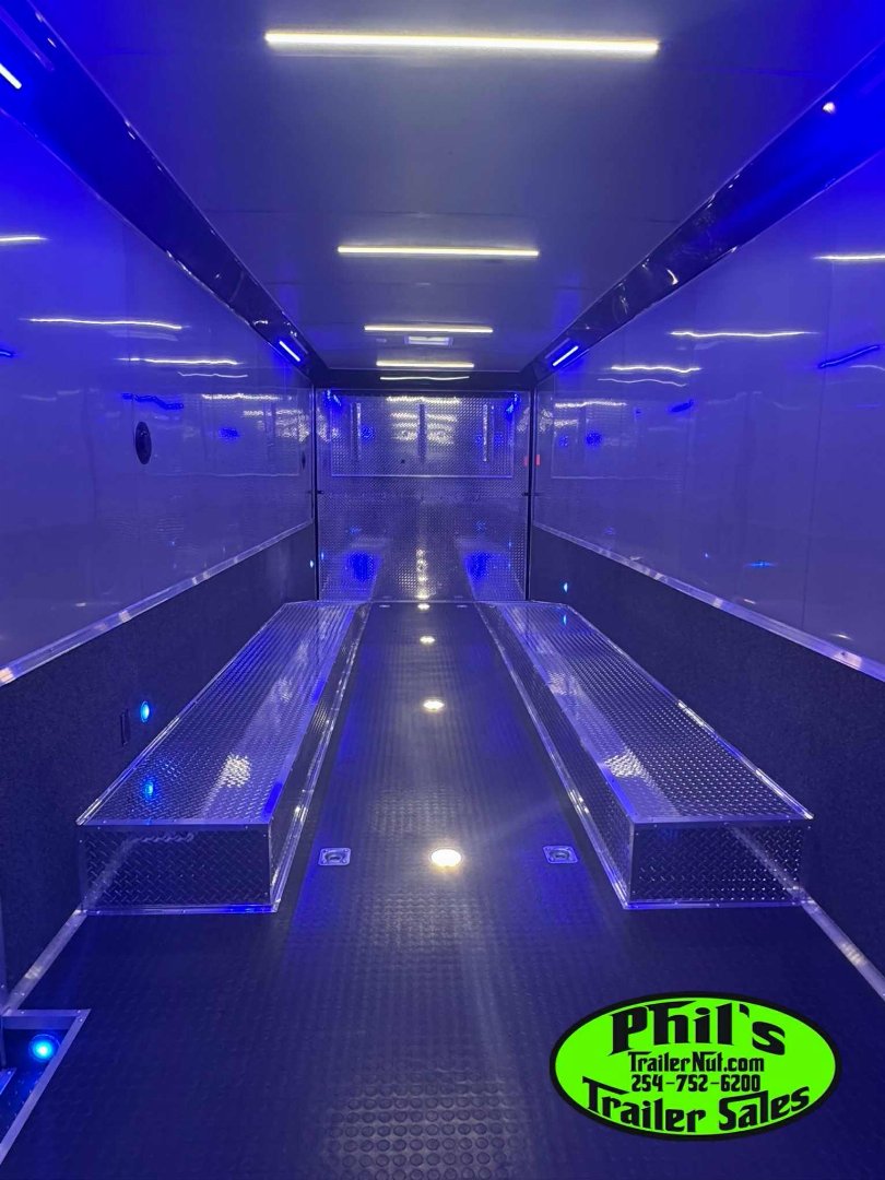 New 2025 CONTINENTAL CARGO NEW 85X32 ENCLOSED RACE CAR TRAILER LATE ...