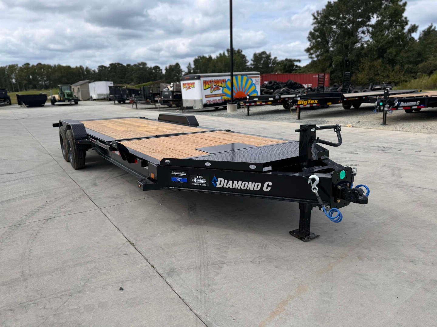 New 2025 Diamond C Trailers HDT208S-22 Equipment Trailer | Wilmington ...