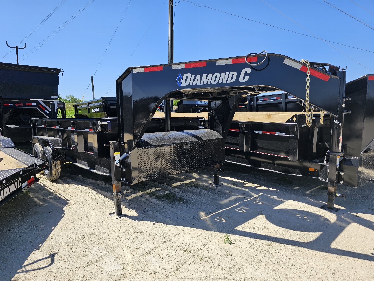 New 2023 DIAMOND C LPT210 14x82 GN DUMP TRAILER | Waco Texas