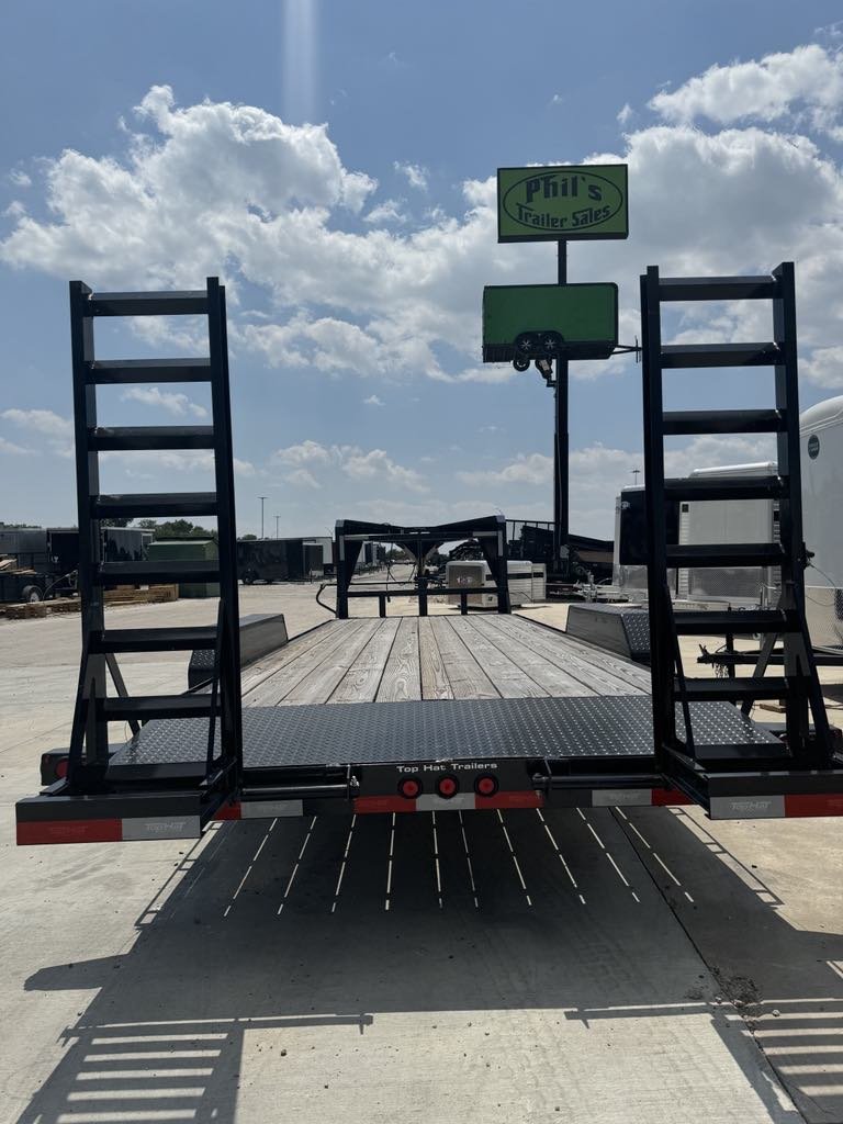 New Top Hat Trailers 83X24 GOOSENECK 5' FOLD UP RAMPS Utility Trailer ...