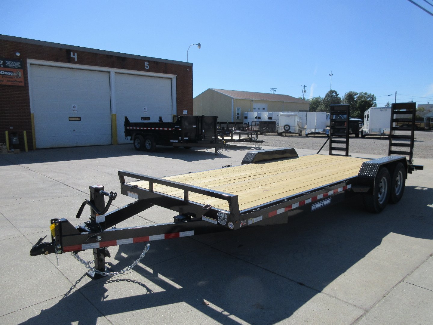 Equipment Trailers - Chuck's Custom Truck & Trailer of Ohio