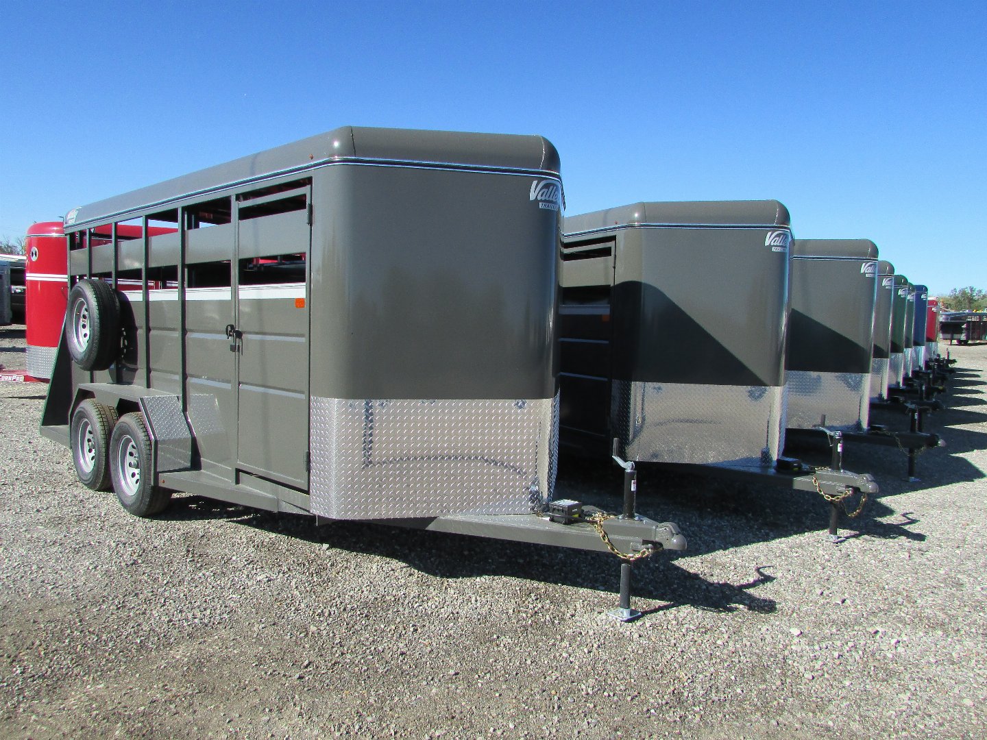 Horse & Stock Trailers | DR Trailer - Trailer Dealer in Eastern MIchigan