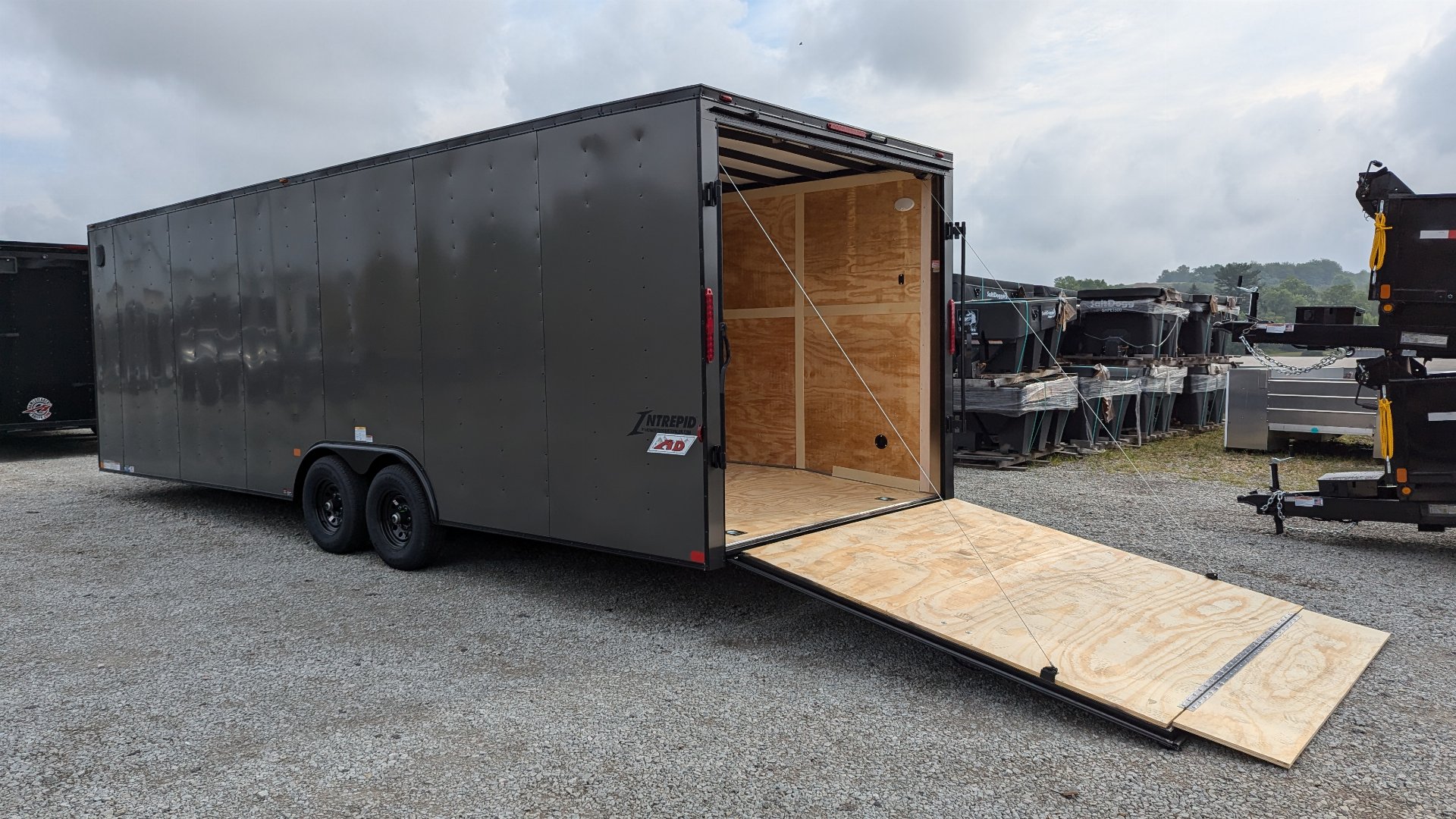 New 2025 Homesteader 8.5 x 26 HD SERIES Intrepid Car Hauler w/ Ramp (84 ...