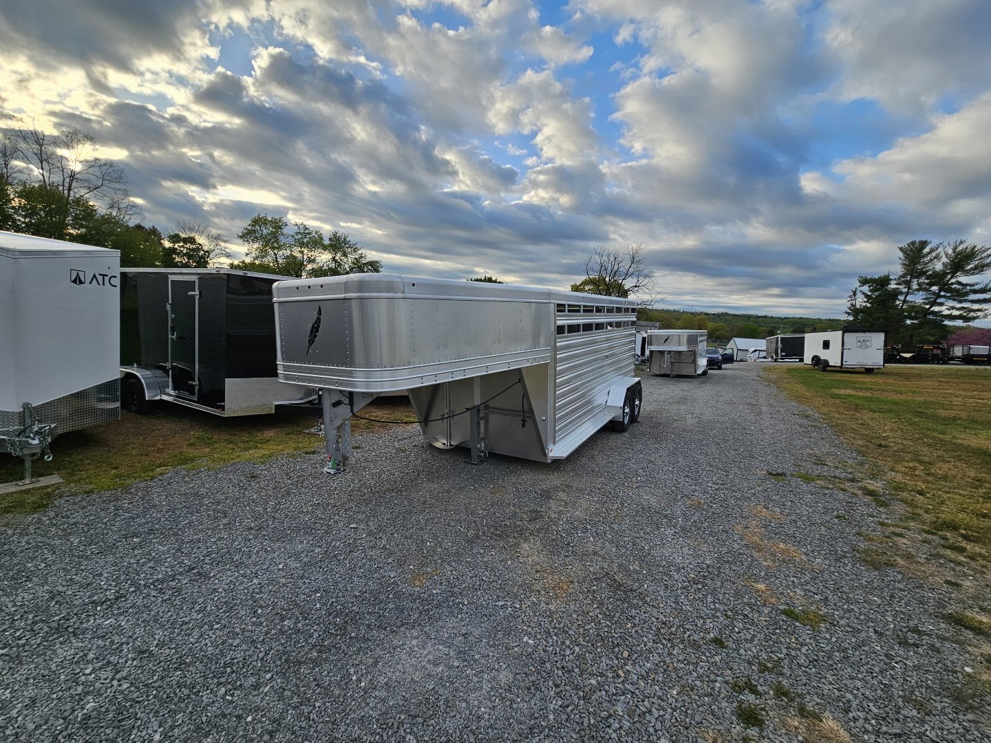 New 2024 Featherlite Trailers 8117 6'7"X16' Stock / Stock Combo Trailer ...