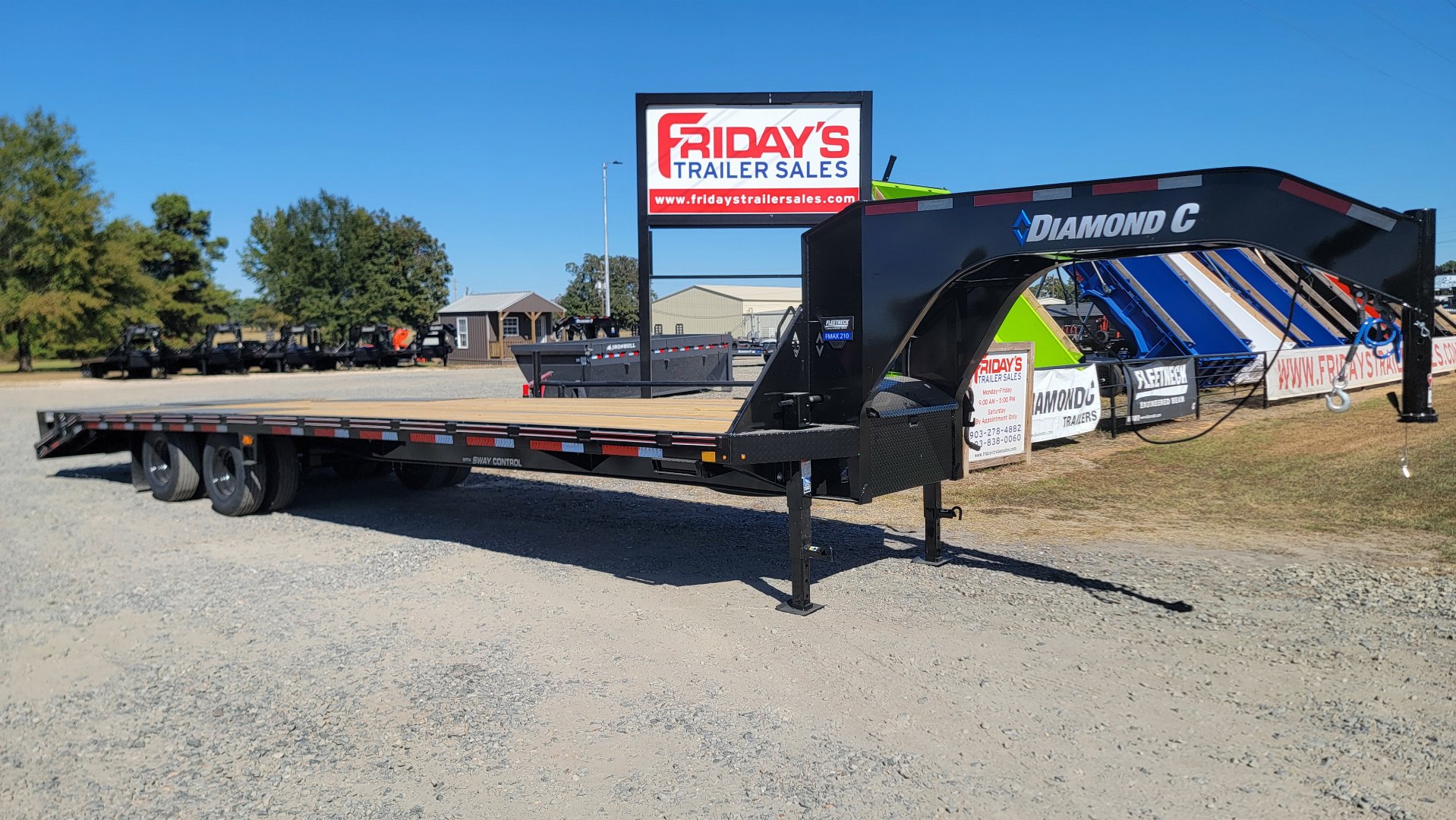 New 2025 Diamond C FMAX210 32'x102" Max Ramp | Texarkana Texas