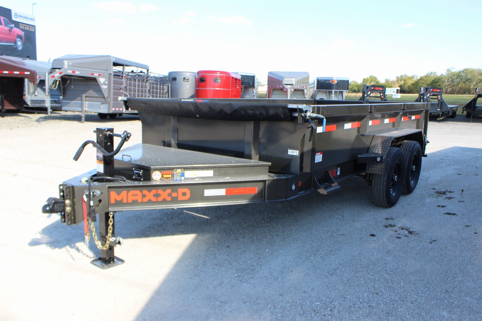 New 2025 MAXXD DJX 14' BP Dump Trailer | Versailles Missouri