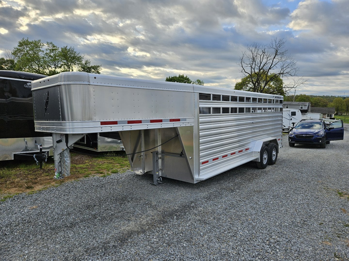 New 2025 Featherlite Trailers (8107) 6'7"X16' Stock / Stock Combo ...