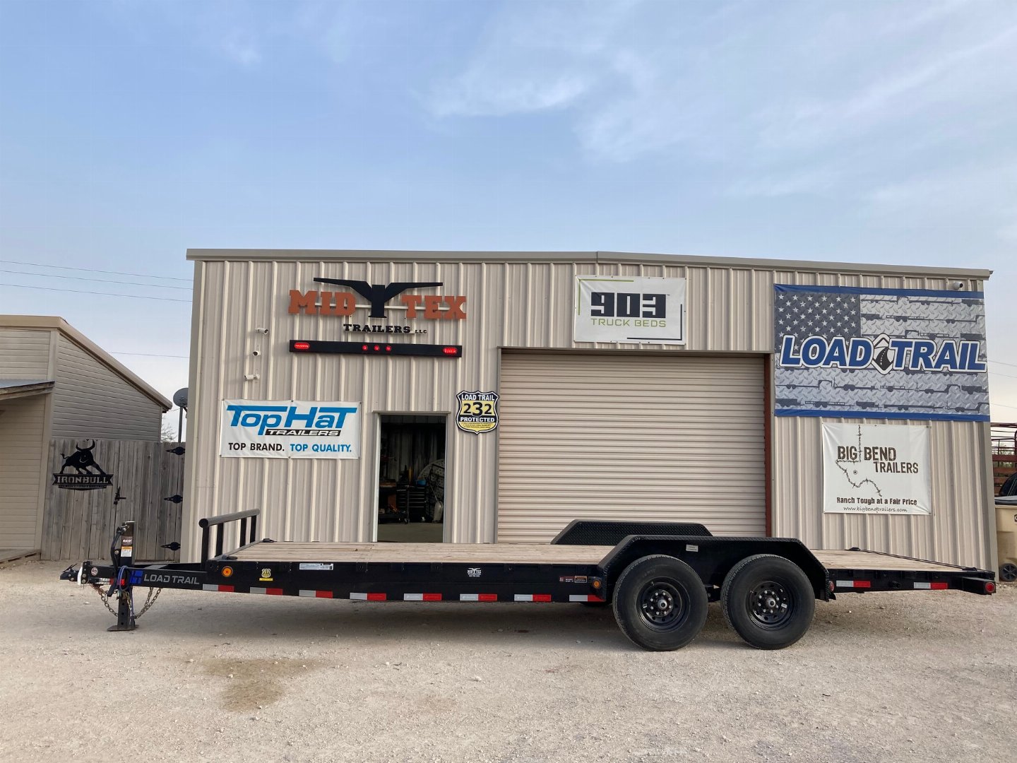 New 2025 LOAD TRAIL 83" X 22' TANDEM CARHAULER | Abilene Texas