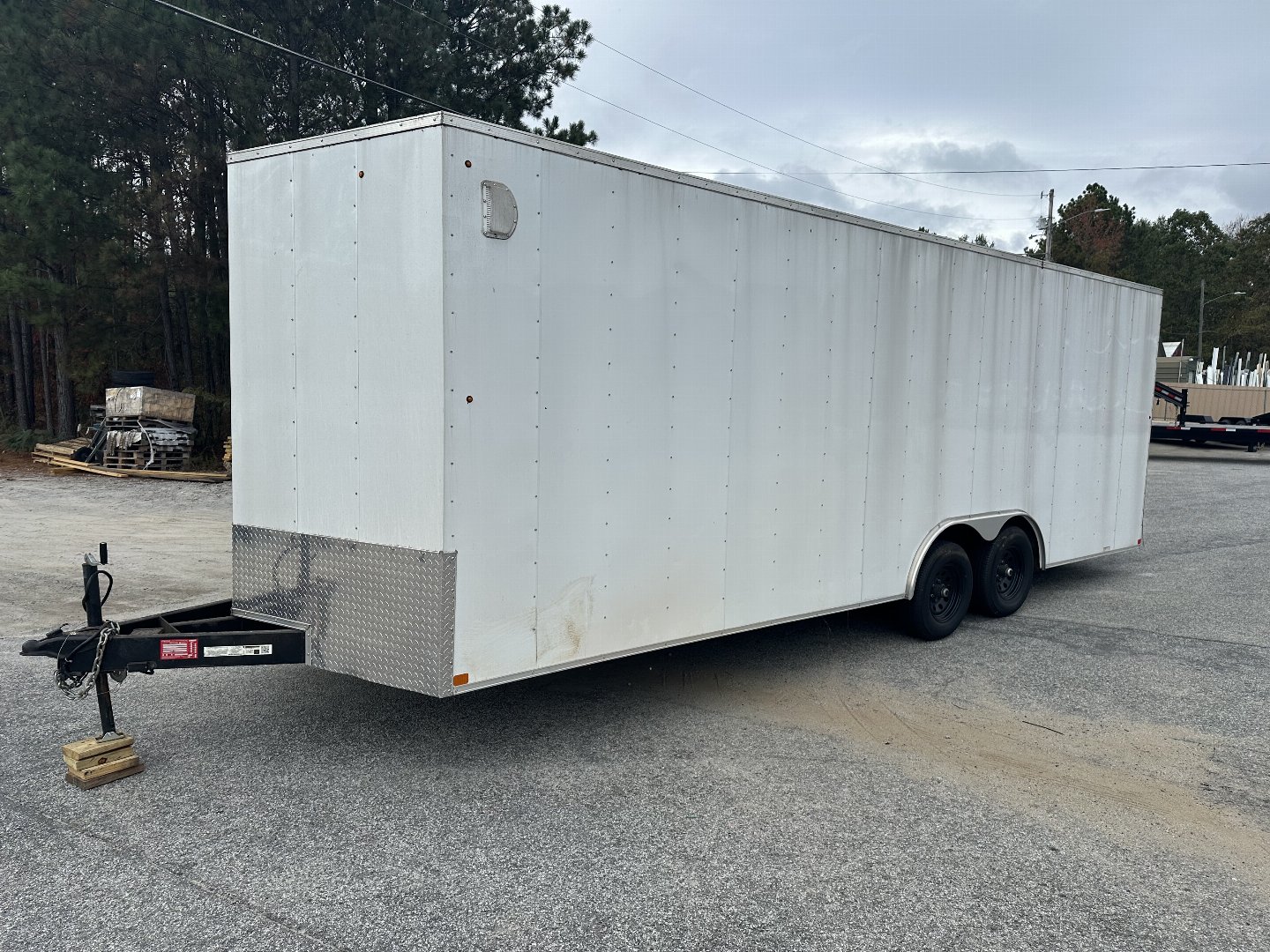 Used USED 2022 COMMANDER 8.5X24 10K TANDEM ENCLOSED TRAILER ($830 DOWN ...