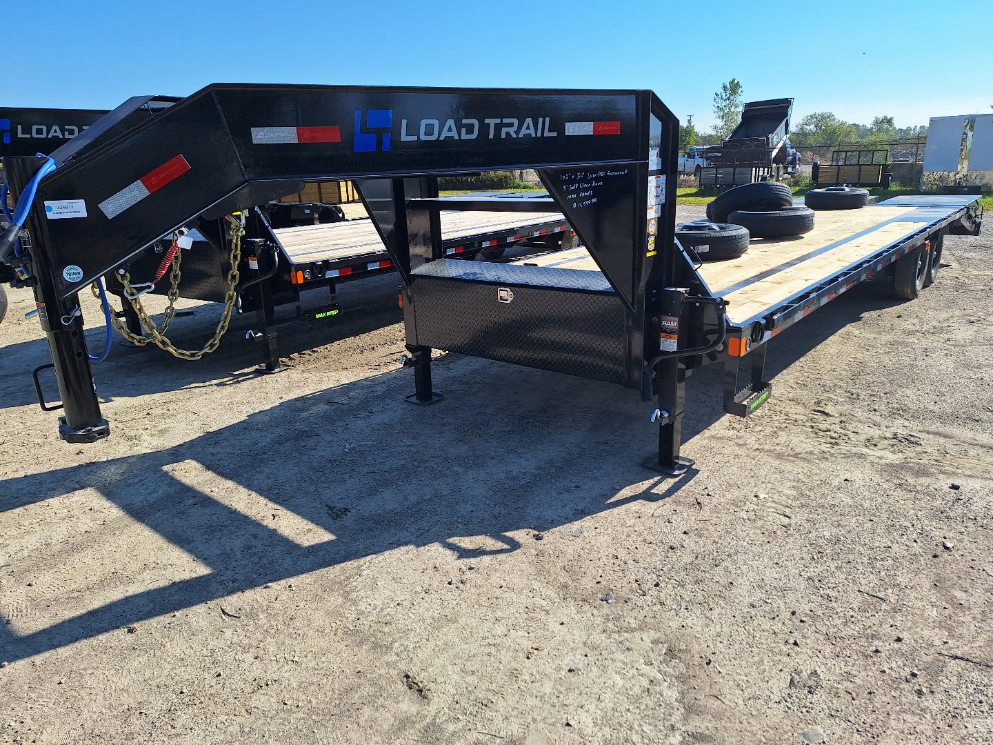 New Load Trail 102"x30' Deckover W/Max Ramps Gooseneck Trailer ...