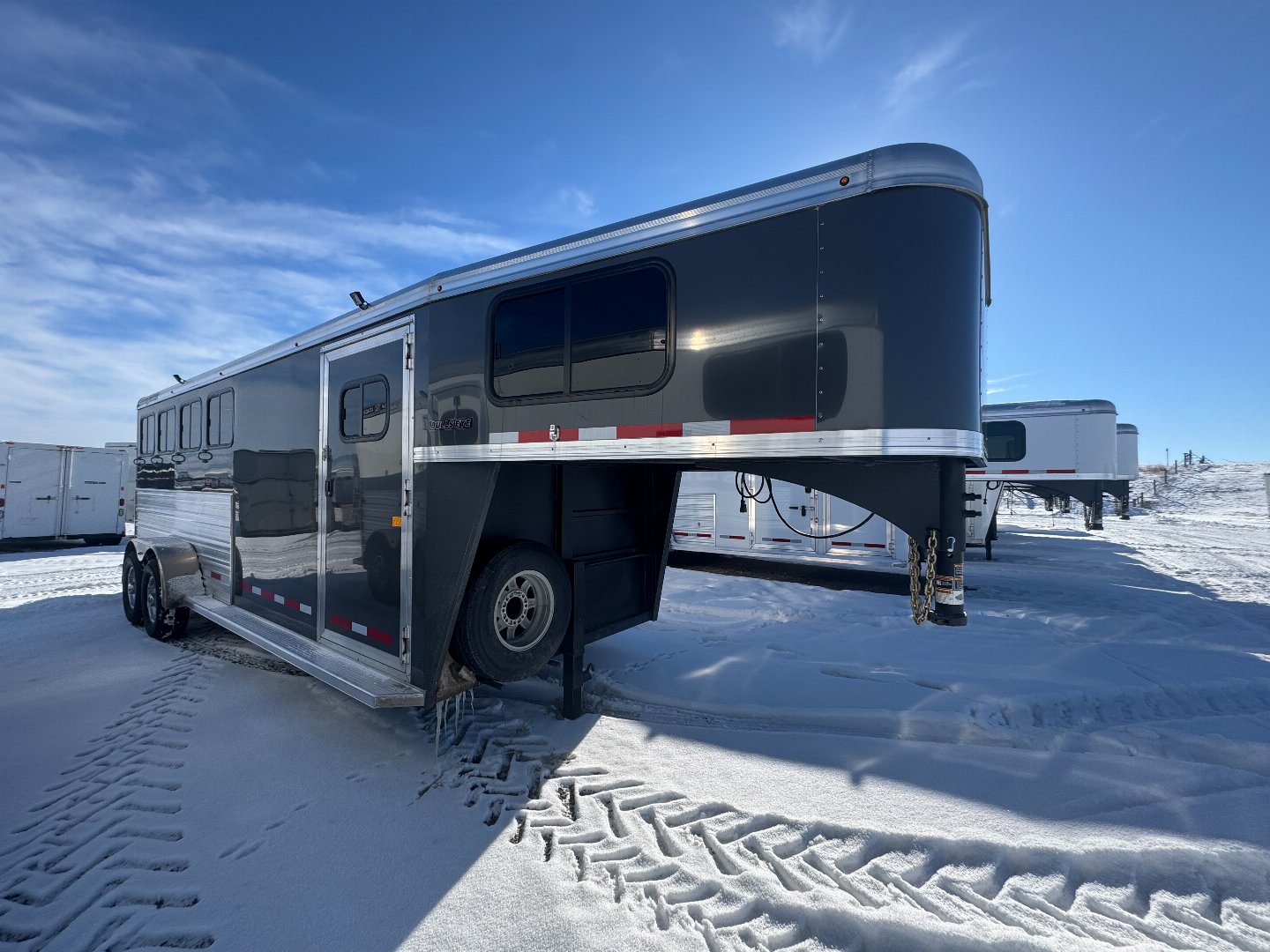 New 2025 LOGAN COACH Bullseye 4H GN w/ DUAL MAN DOORS | Three Forks Montana