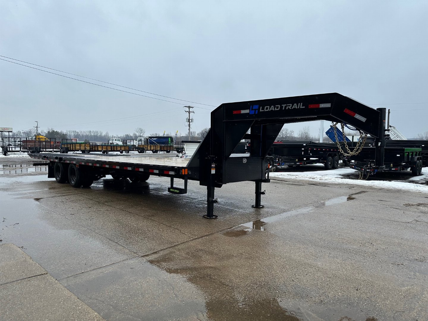 New 2025 LOAD TRAIL 102"x32' 26K Hydro Dove w/12ft Dove and Options ...