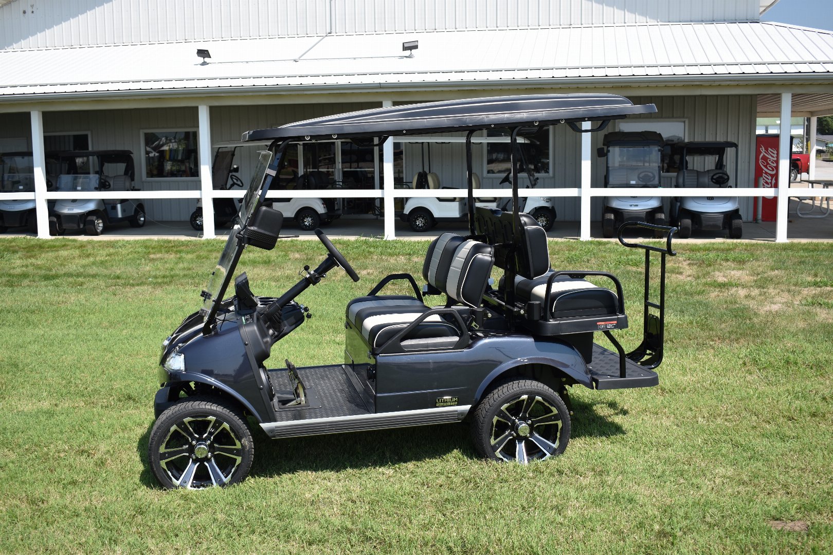 New 2025 Evolution Electric Vehicles Golf Cart | Elnora Indiana