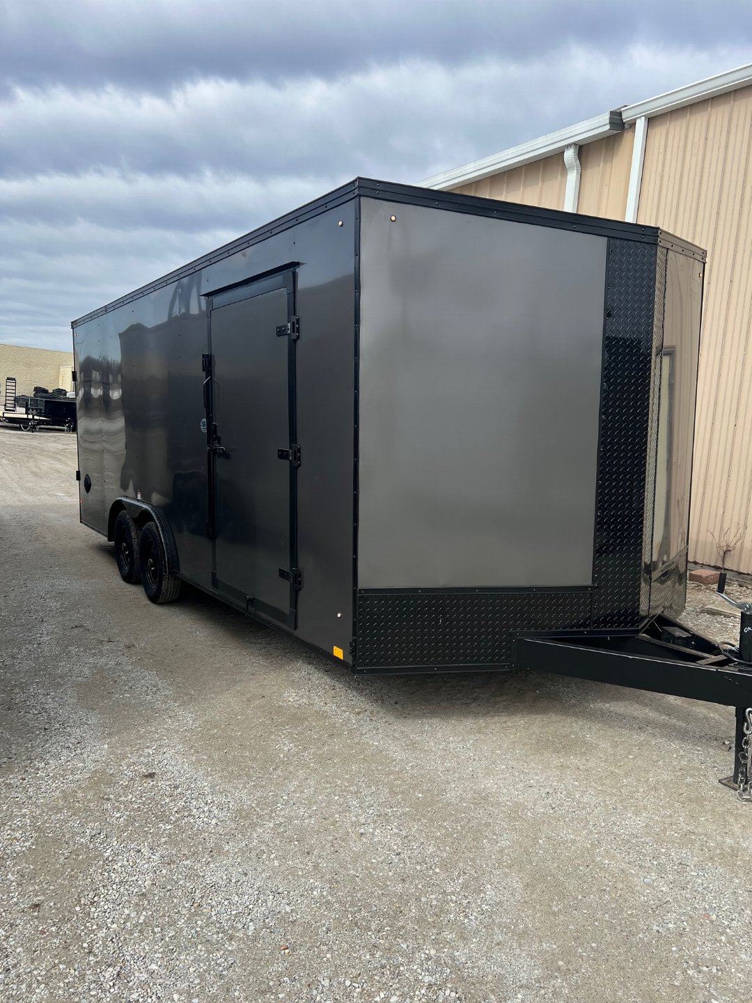 New 2025 Discovery Car Hauler ET 8.5X20 7K GVWR Enclosed Car Trailer ...