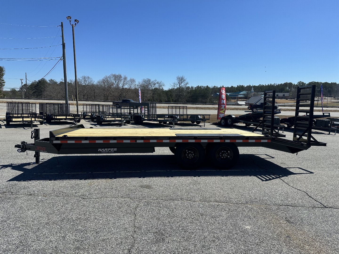 New 2025 8.5X20 14K DECKOVER EQUIPMENT HAULER WITH MESH CHAIN BOX AND ...