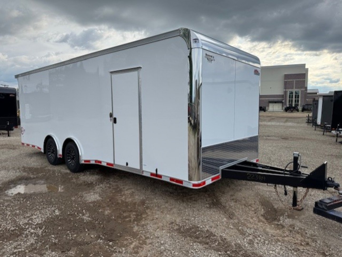 New 2025 United Trailers UXT-8.524TA70 Cargo / Enclosed Trailer ...