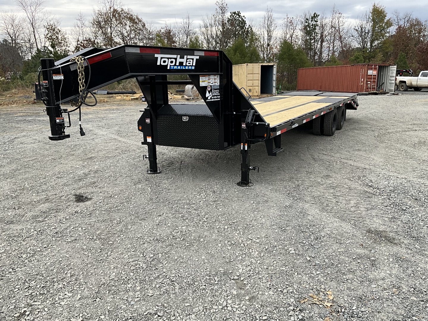 New 2025 TOP HAT TRAILERS Deckover Gooseneck 27+5 25,900 lb GVWR with ...