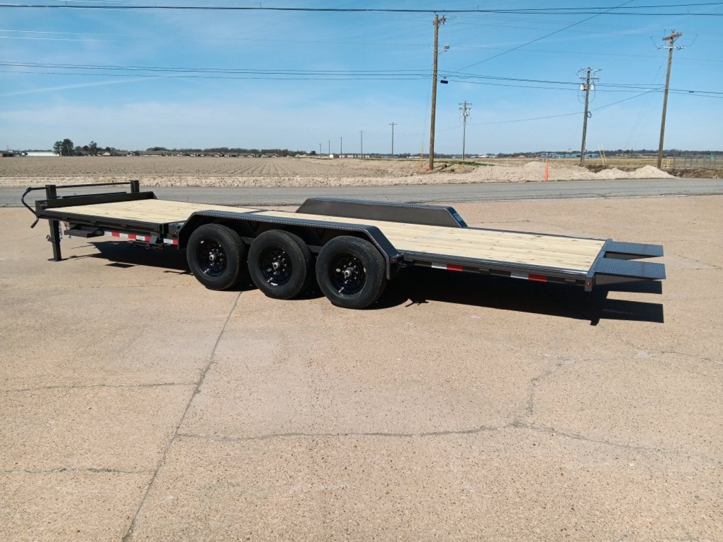New 2025 Delta Trailers 84x24 Tri Axle (24.5K) Tilt Equipment Trailer ...