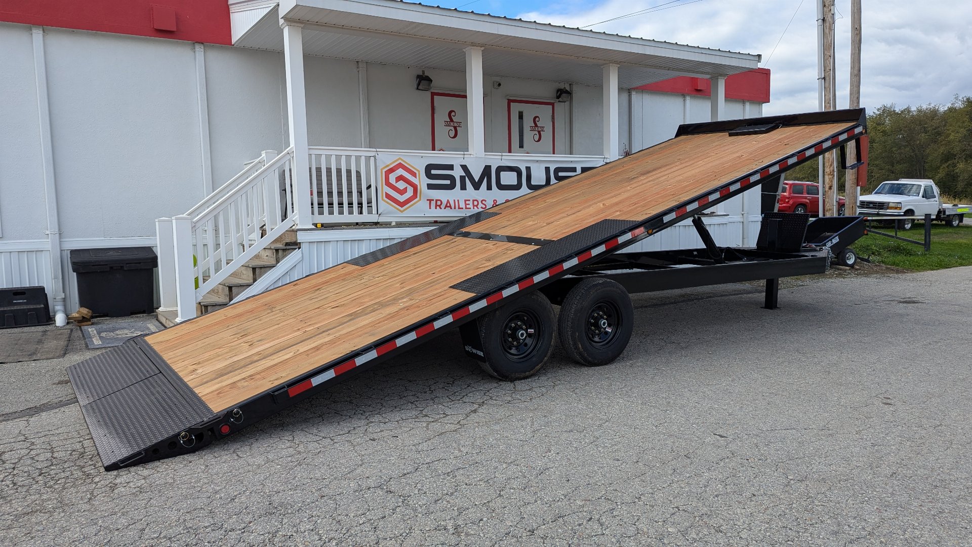 New 2025 BWise 24' HD Deckover Power Tilt Trailer w/ Hydraulic Jack ...