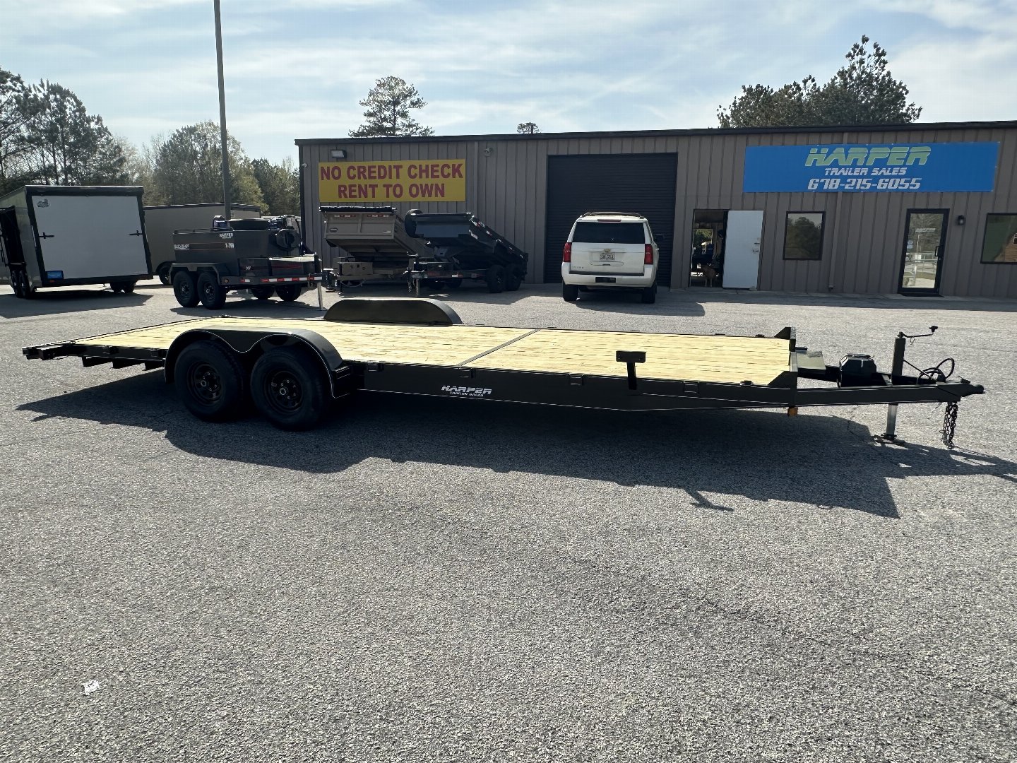 New 2025 24FT 10K WOOD FLOOR DELUXE CAR HAULER WITH 2 BRAKE AXLES ...