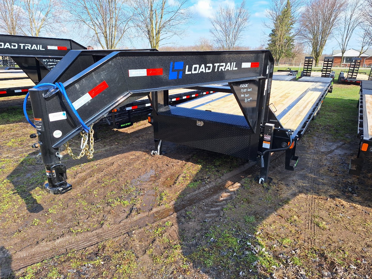 New 2025 Load Trail 102x28 Deck Over Gooseneck Trailer W/Max Ramps ...