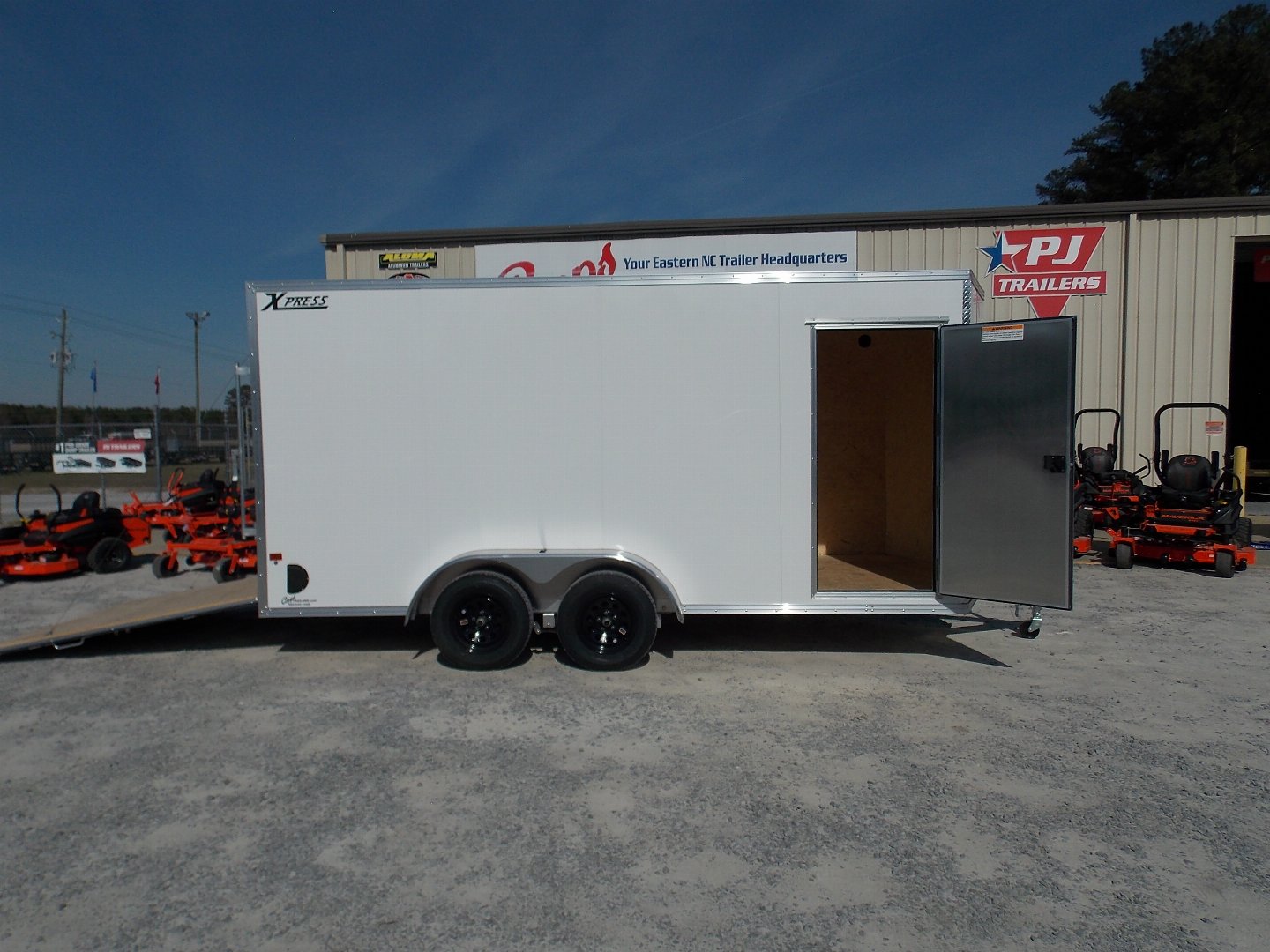 Cargo / Enclosed Trailers - Capps Trailers in East Dover, NC
