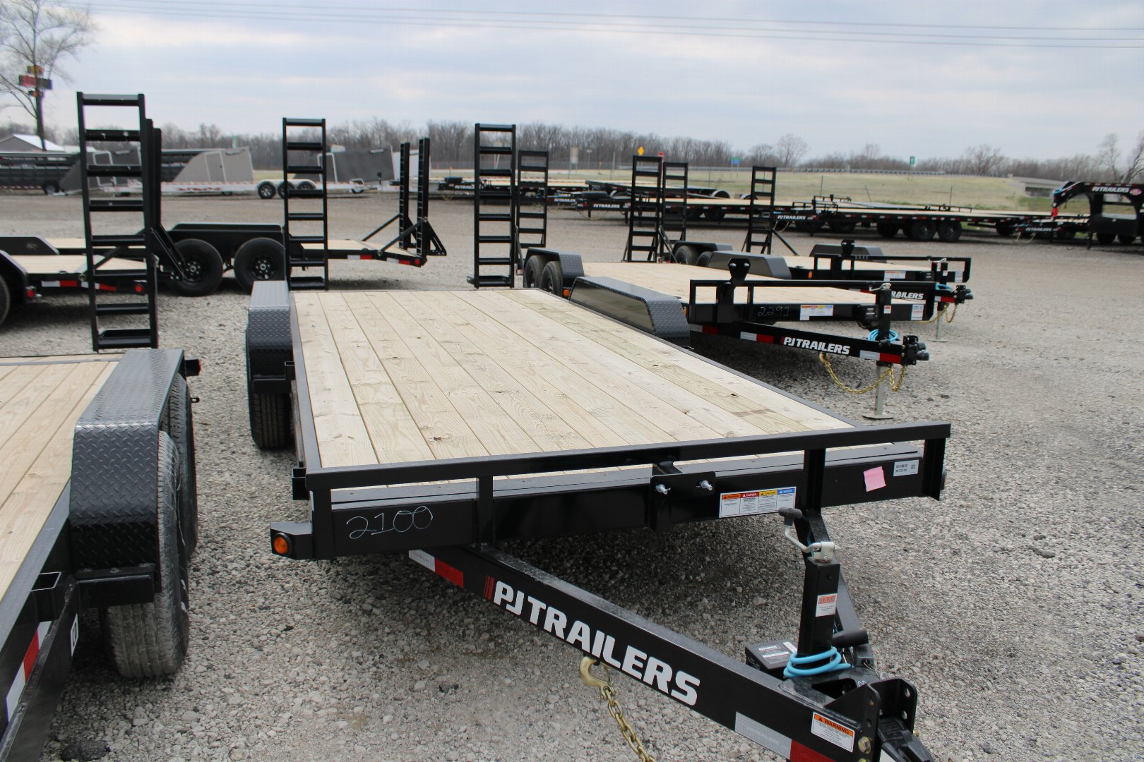 New 2025 PJ Trailers 20FT FR 14K GVWR EQUIPMENT TRAILER WITH FOLDING ...