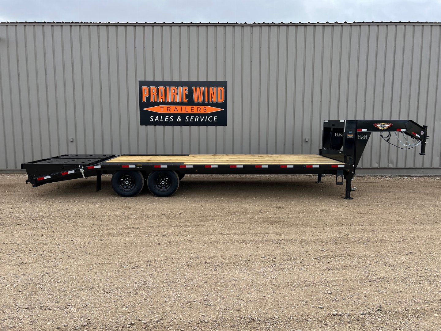 New 2025 H&H Trailers 25' Gooseneck Flatbed Trailer | Humboldt South Dakota