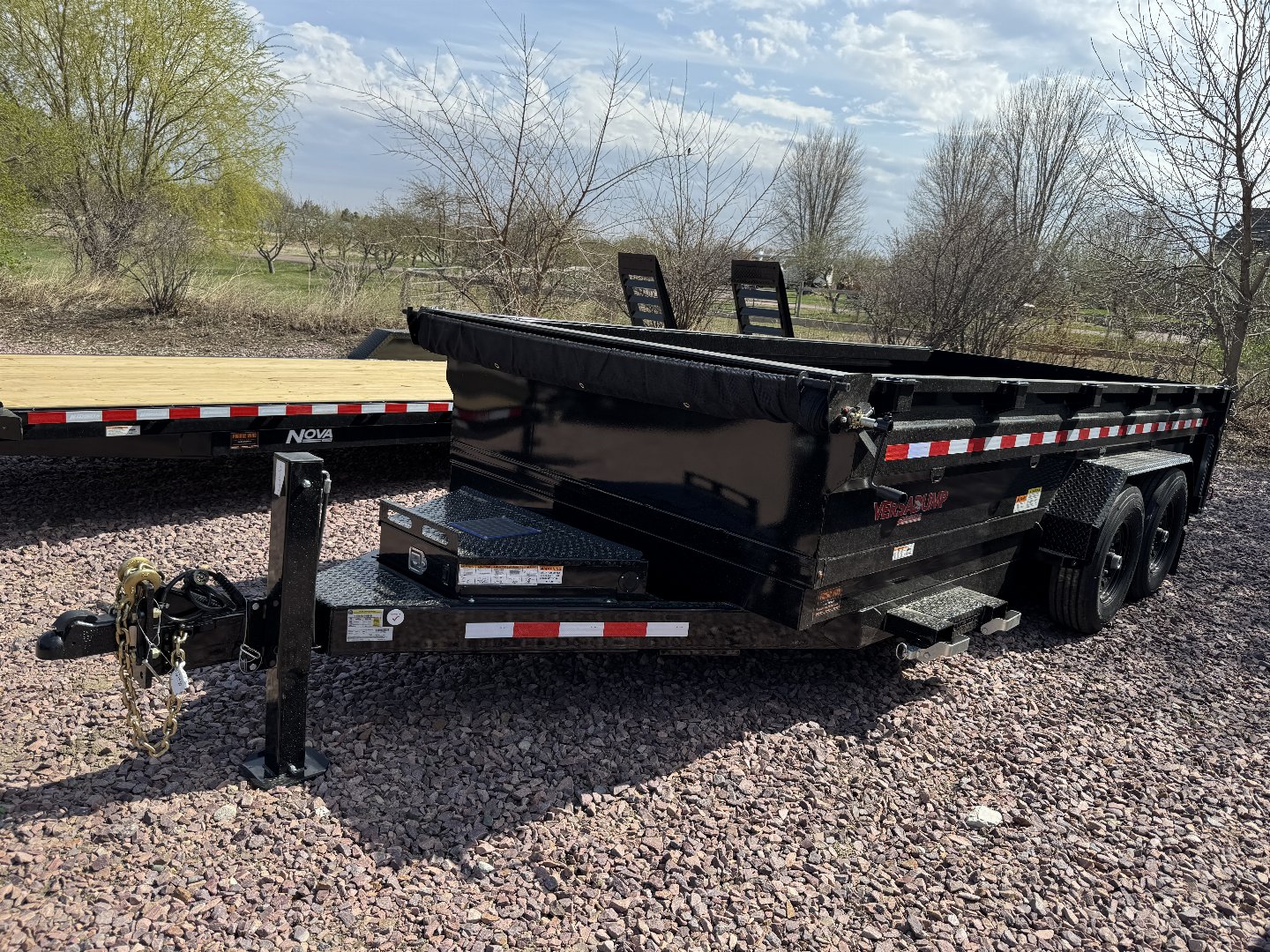 New 2025 Midsota HV16 15.4K Dump Trailer | Harrisburg South Dakota