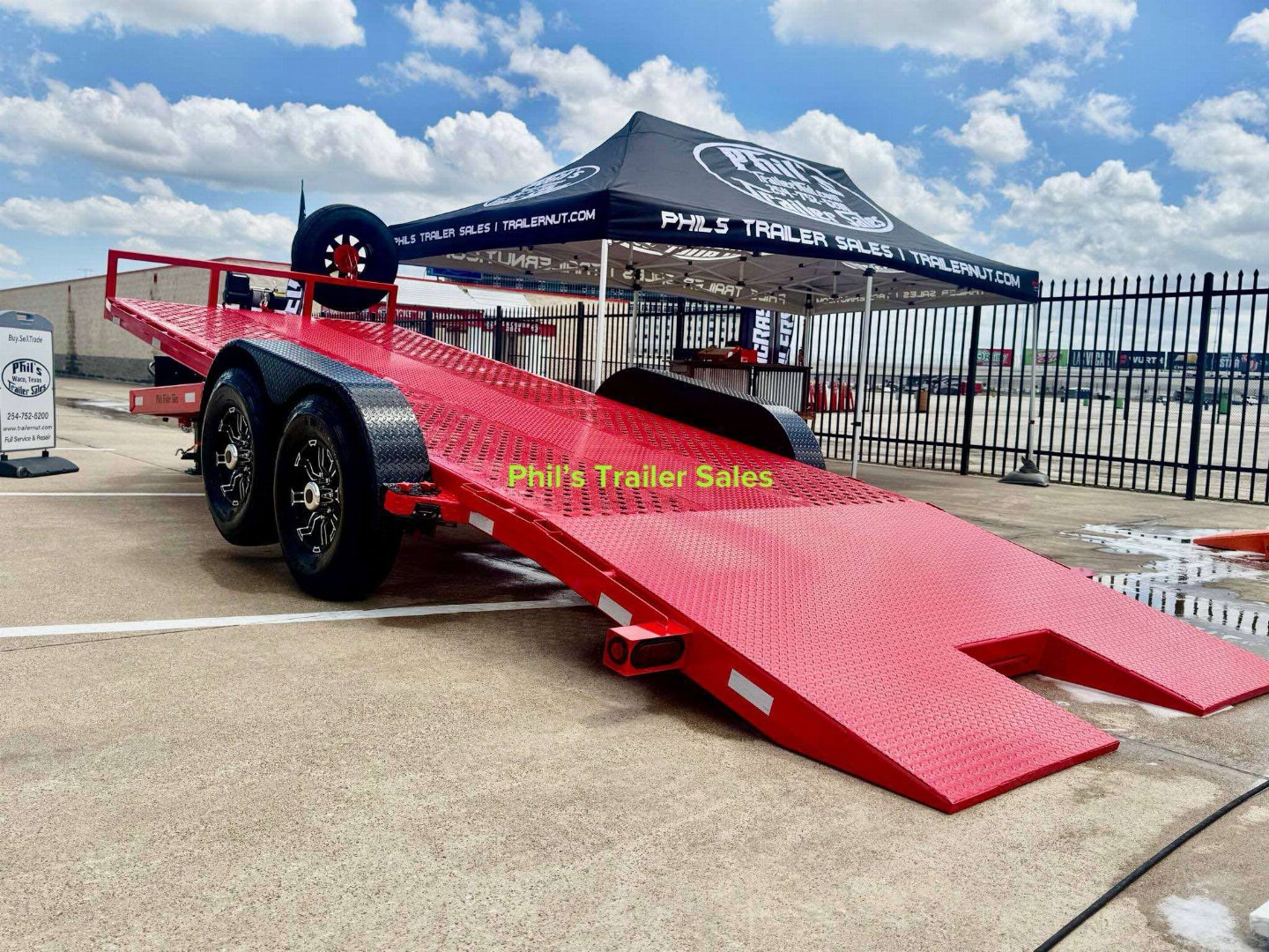 New 2025 83X20TILT TRAILER W/ WIRELESS WINCH & WIRELESS POWER TILT 14K ...